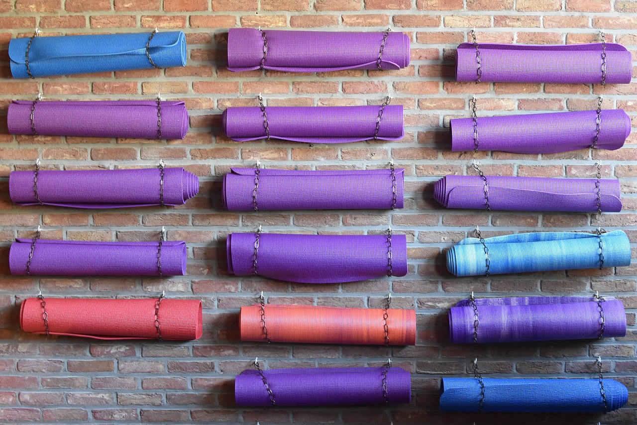 How to Choose the Best Yoga Mat - Inspiring Actions Yoga